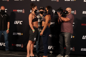 Cynthia Calvillo derrotó a Jessica Eye en su debut en el peso mosca ...