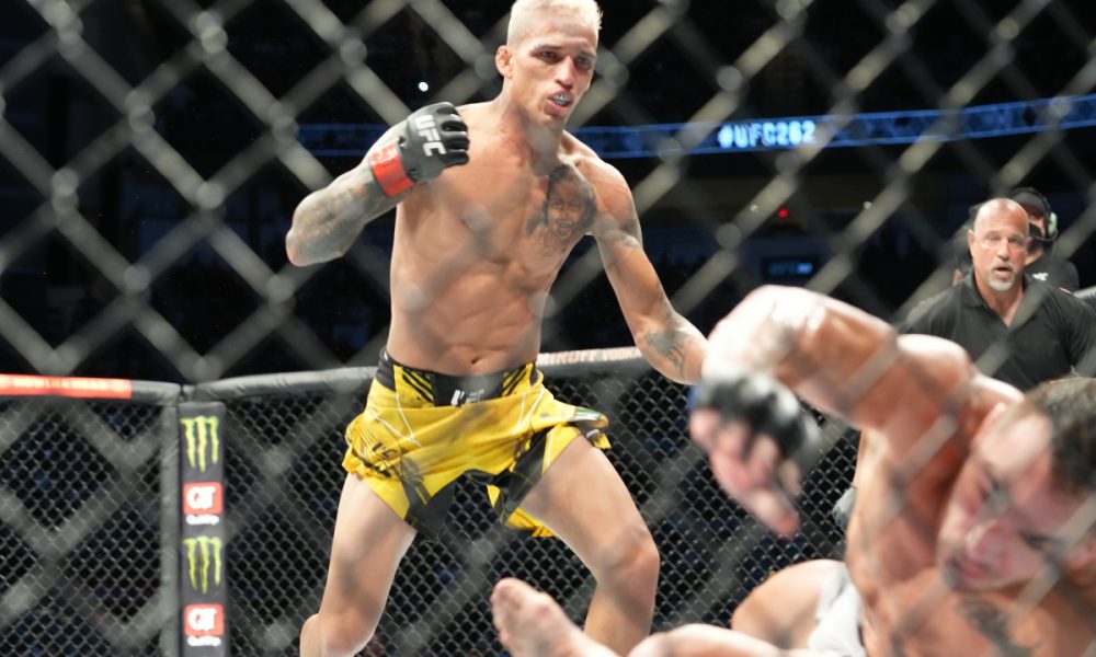 'Do Bronx' publica foto abrazando el cinturón en la cama tras hacer ...