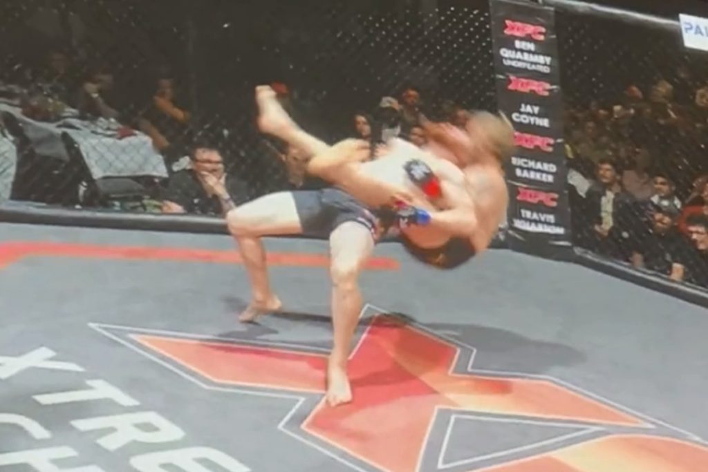 Luchador escapa de una sumisión y noquea a su rival con impresionante movimiento - Ag. Fight ...